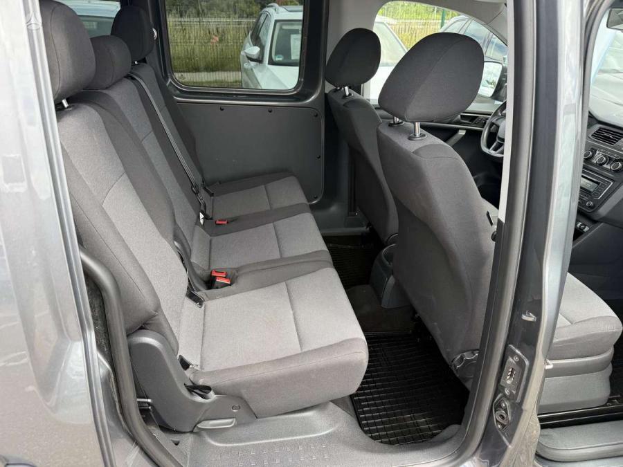 Pelēks Volkswagen Caddy 2015 Viļņa, ar dzinēja tilpumu 1.97 L un nobraukumu 201 tūkst. km par 9500 €, foto 12 vietnē AUTOMOTO.COM.LV