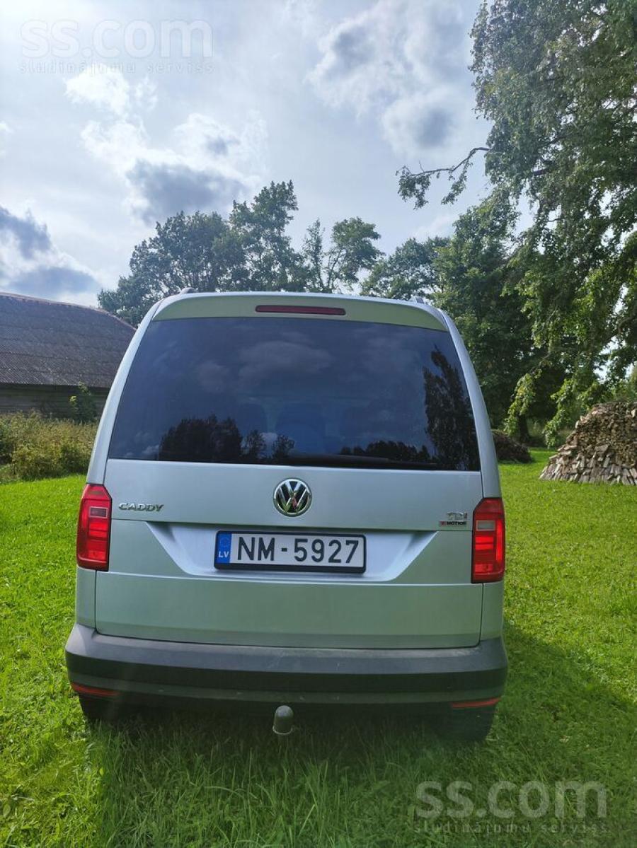 Pelēks Volkswagen Caddy 2015 Rēzekne, ar dzinēja tilpumu 2.00 L un nobraukumu 303 tūkst. km par 9500 €, foto 6 vietnē AUTOMOTO.COM.LV