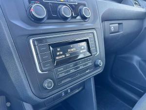 Grey Volkswagen Caddy 2015 in Siauliai, with an engine capacity of 1.97 L and mileage of 210 thousand km for 10900 €, photo 23 on AUTOMOTO.COM.LV