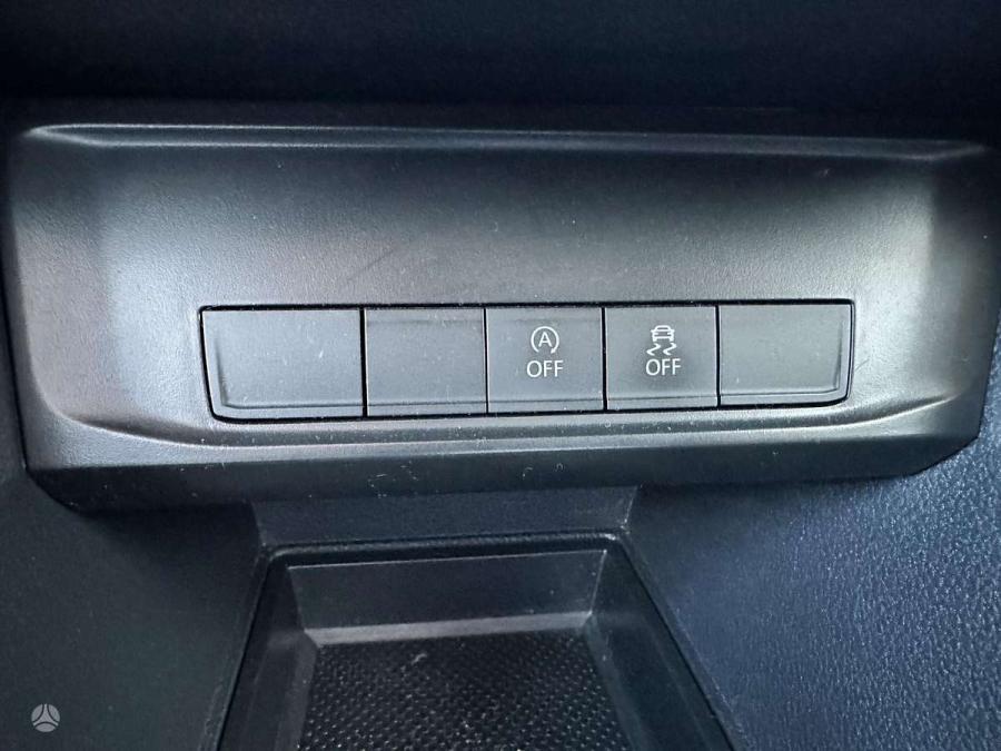 Grey Volkswagen Caddy 2015 in Siauliai, with an engine capacity of 1.97 L and mileage of 210 thousand km for 10900 €, photo 24 on AUTOMOTO.COM.LV