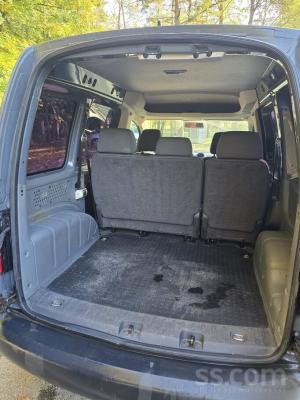 Grey Volkswagen Caddy 2015 in Riga, with an engine capacity of 1.50 L and mileage of 380 thousand km for 4250 €, photo 10 on AUTOMOTO.COM.LV