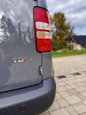 Grey Volkswagen Caddy 2015 in Riga, with an engine capacity of 1.60 L and mileage of 278 thousand km for 5000 €, photo 7 on AUTOMOTO.COM.LV