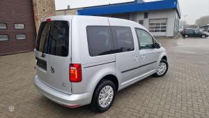Grey Volkswagen Caddy 2016 in Kretinga, with an engine capacity of 1.97 L and mileage of 235 thousand km for 8900 €, photo 5 on AUTOMOTO.COM.LV