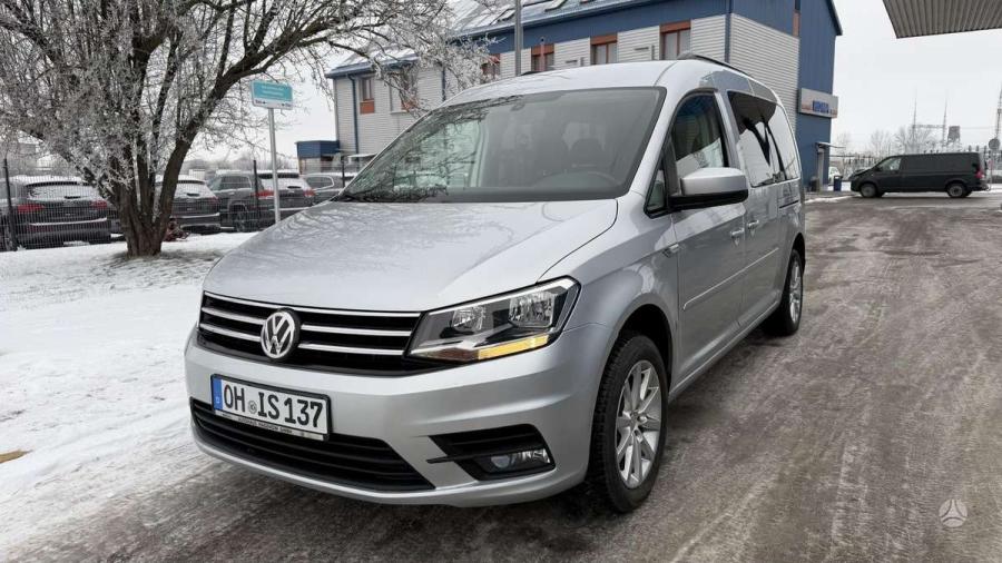 Grey Volkswagen Caddy 2016 in Marijampole, with an engine capacity of 1.97 L and mileage of 238 thousand km for 11500 €, photo 1 on AUTOMOTO.COM.LV