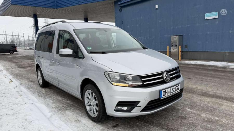 Grey Volkswagen Caddy 2016 in Marijampole, with an engine capacity of 1.97 L and mileage of 238 thousand km for 11500 €, photo 3 on AUTOMOTO.COM.LV