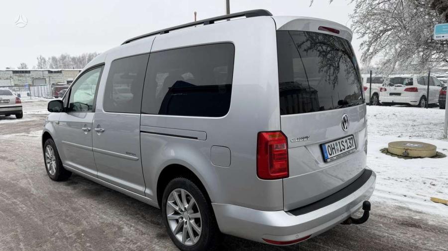 Grey Volkswagen Caddy 2016 in Marijampole, with an engine capacity of 1.97 L and mileage of 238 thousand km for 11500 €, photo 8 on AUTOMOTO.COM.LV