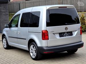 Grey Volkswagen Caddy 2016 in Vilnius, with an engine capacity of 2.00 L and mileage of 280 thousand km for 9150 €, photo 5 on AUTOMOTO.COM.LV