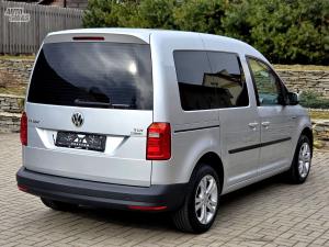 Grey Volkswagen Caddy 2016 in Vilnius, with an engine capacity of 2.00 L and mileage of 280 thousand km for 9150 €, photo 7 on AUTOMOTO.COM.LV