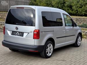 Grey Volkswagen Caddy 2016 in Vilnius, with an engine capacity of 2.00 L and mileage of 280 thousand km for 9150 €, photo 8 on AUTOMOTO.COM.LV