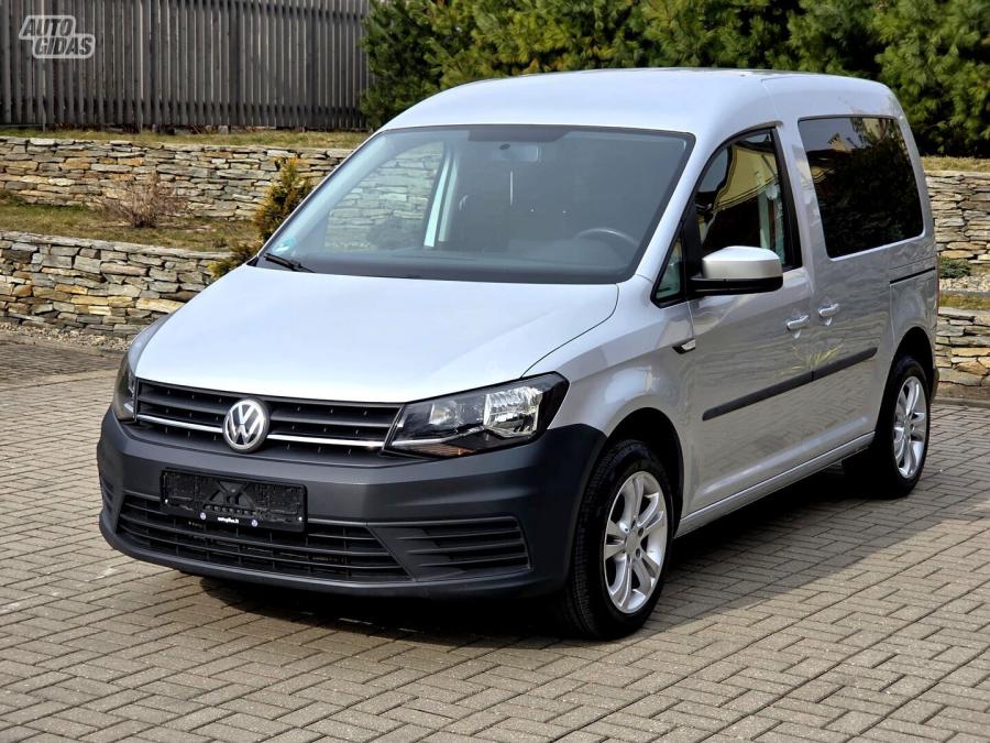 Grey Volkswagen Caddy 2016 in Vilnius, with an engine capacity of 2.00 L and mileage of 280 thousand km for 9150 €, photo 12 on AUTOMOTO.COM.LV