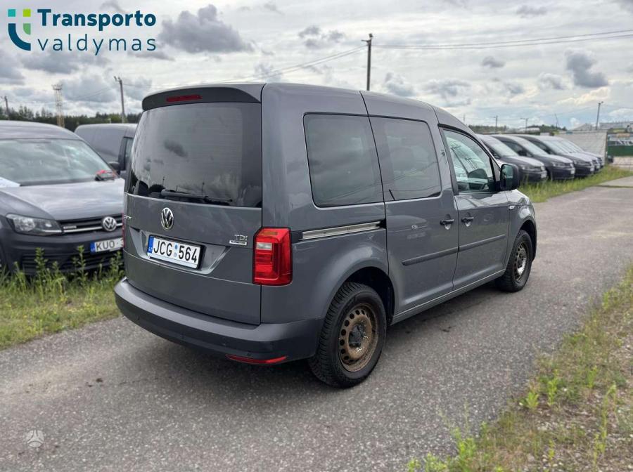 Pelēks Volkswagen Caddy 2016 Viļņa, ar dzinēja tilpumu 1.97 L un nobraukumu 132 tūkst. km par 7000 €, foto 5 vietnē AUTOMOTO.COM.LV