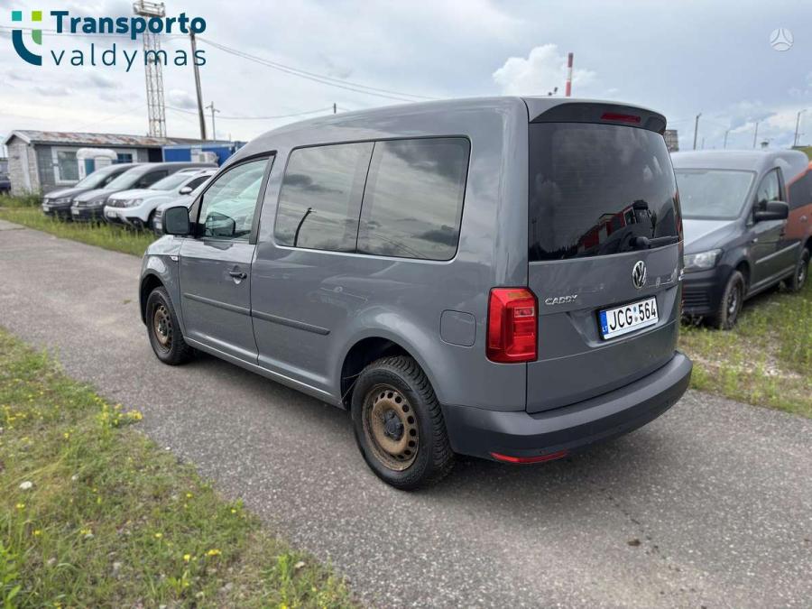 Pelēks Volkswagen Caddy 2016 Viļņa, ar dzinēja tilpumu 1.97 L un nobraukumu 132 tūkst. km par 7000 €, foto 7 vietnē AUTOMOTO.COM.LV