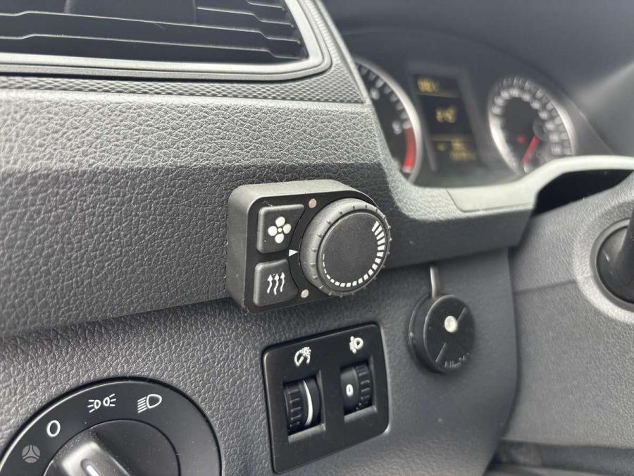 Pelēks Volkswagen Caddy 2016 Viļņa, ar dzinēja tilpumu 1.97 L un nobraukumu 132 tūkst. km par 7000 €, foto 18 vietnē AUTOMOTO.COM.LV