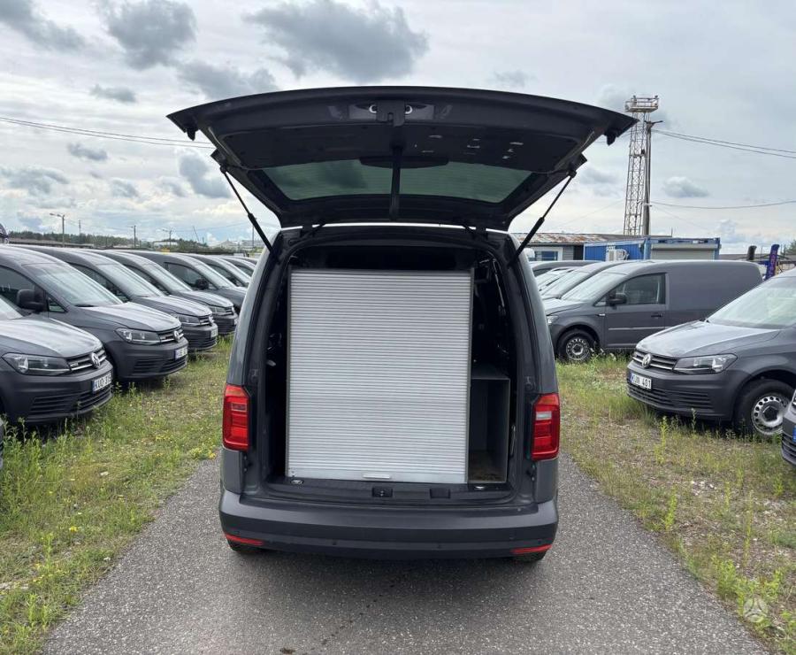Pelēks Volkswagen Caddy 2016 Viļņa, ar dzinēja tilpumu 1.97 L un nobraukumu 132 tūkst. km par 7000 €, foto 19 vietnē AUTOMOTO.COM.LV