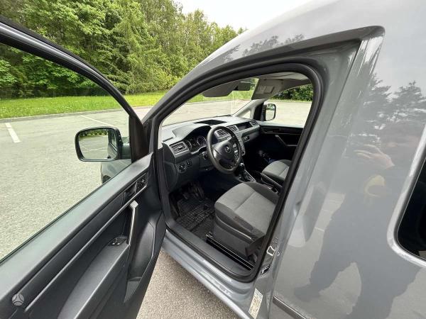 Pelēks Volkswagen Caddy 2016 Elektrėnai, ar dzinēja tilpumu 1.97 L un nobraukumu 362 tūkst. km par 6200 €, foto 7 vietnē AUTOMOTO.COM.LV