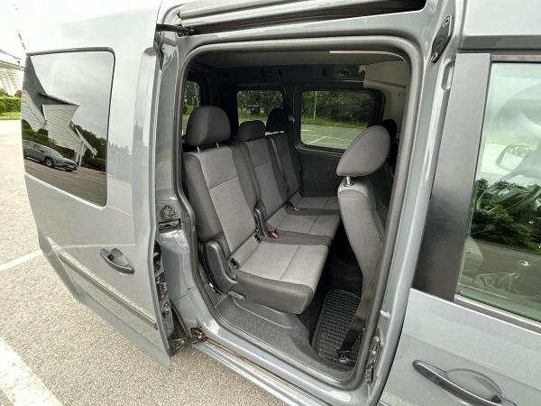 Pelēks Volkswagen Caddy 2016 Elektrėnai, ar dzinēja tilpumu 1.97 L un nobraukumu 362 tūkst. km par 6200 €, foto 8 vietnē AUTOMOTO.COM.LV
