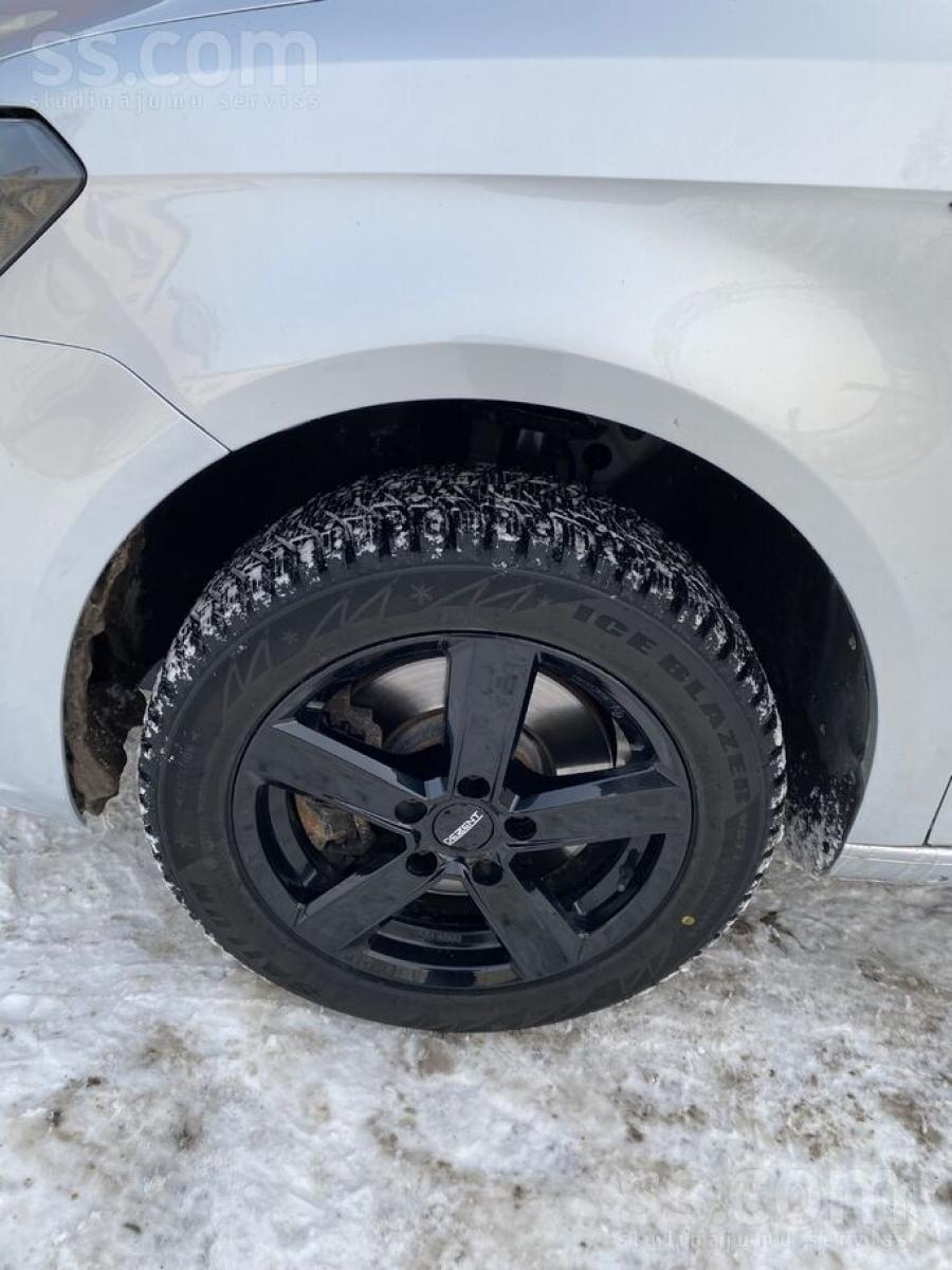 Pelēks Volkswagen Caddy 2016 Ventspils, ar dzinēja tilpumu 2.00 L un nobraukumu 296 tūkst. km par 12500 €, foto 11 vietnē AUTOMOTO.COM.LV