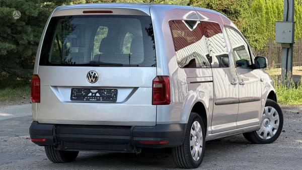Grey Volkswagen Caddy 2016 in Ukmerge, with an engine capacity of 1.97 L and mileage of 445 thousand km for 4600 €, photo 3 on AUTOMOTO.COM.LV