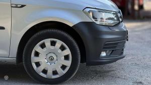 Grey Volkswagen Caddy 2016 in Ukmerge, with an engine capacity of 1.97 L and mileage of 445 thousand km for 4600 €, photo 10 on AUTOMOTO.COM.LV