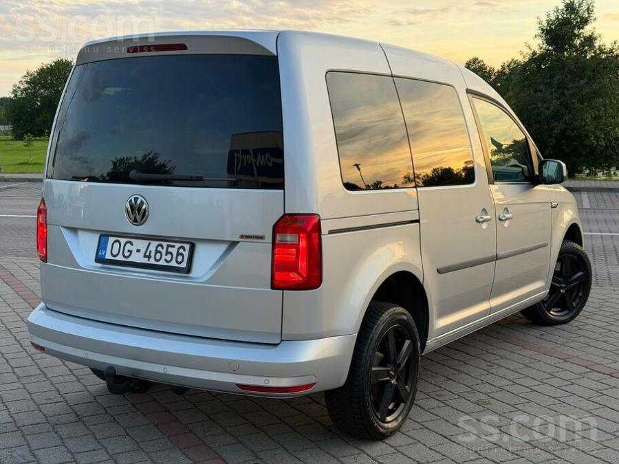 Pelēks Volkswagen Caddy 2016 Ventspils, ar dzinēja tilpumu 2.00 L un nobraukumu 295 tūkst. km par 10500 €, foto 5 vietnē AUTOMOTO.COM.LV