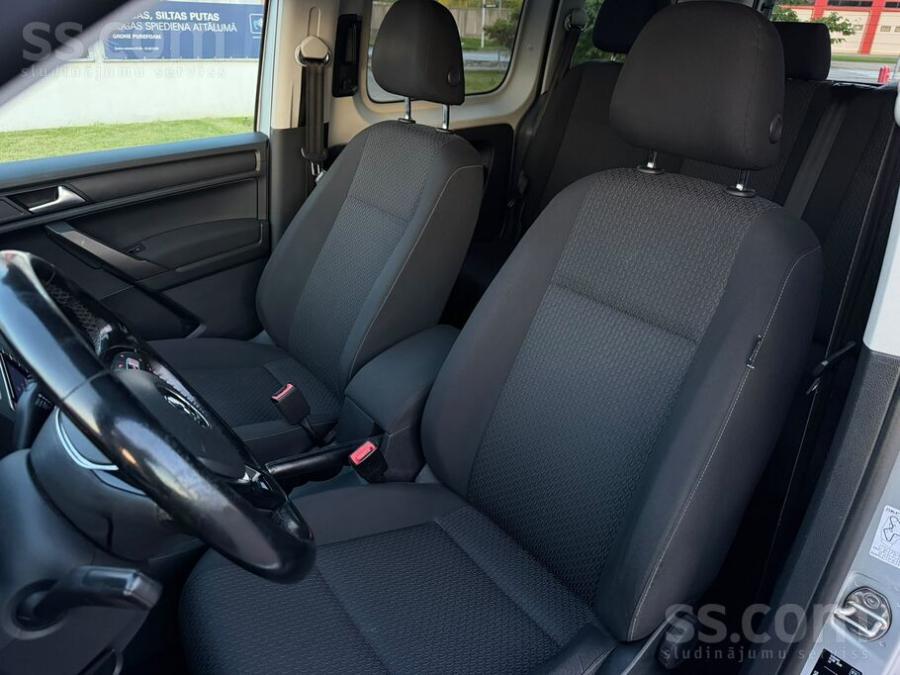 Pelēks Volkswagen Caddy 2016 Ventspils, ar dzinēja tilpumu 2.00 L un nobraukumu 295 tūkst. km par 10500 €, foto 7 vietnē AUTOMOTO.COM.LV