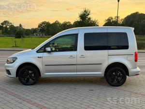 Pelēks Volkswagen Caddy 2016 Ventspils, ar dzinēja tilpumu 2.00 L un nobraukumu 295 tūkst. km par 10500 €, foto 11 vietnē AUTOMOTO.COM.LV