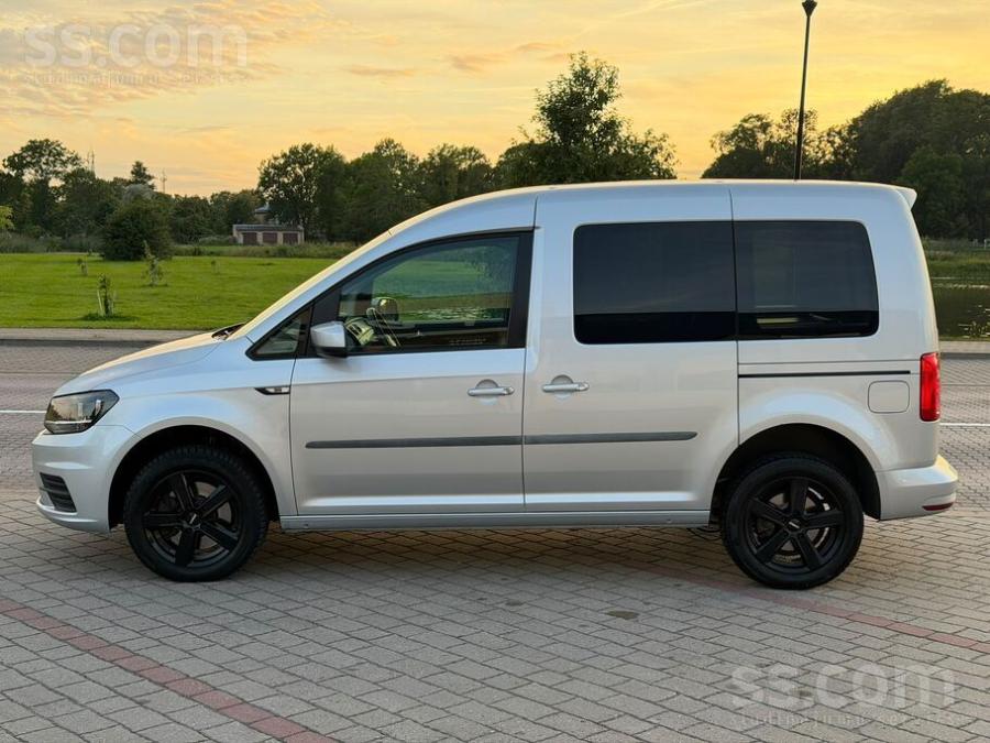 Pelēks Volkswagen Caddy 2016 Ventspils, ar dzinēja tilpumu 2.00 L un nobraukumu 295 tūkst. km par 10500 €, foto 11 vietnē AUTOMOTO.COM.LV