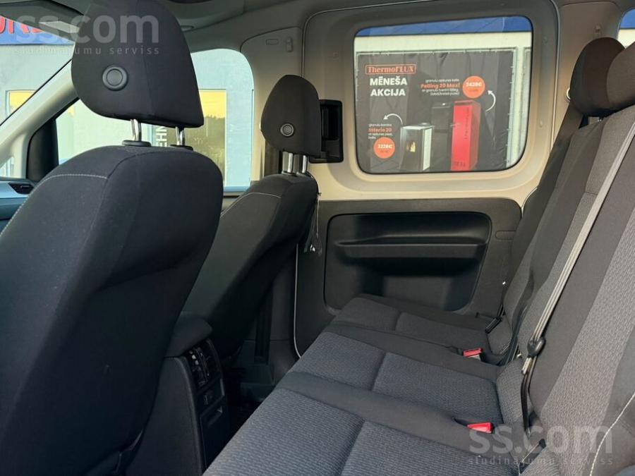 Pelēks Volkswagen Caddy 2016 Ventspils, ar dzinēja tilpumu 2.00 L un nobraukumu 295 tūkst. km par 10500 €, foto 12 vietnē AUTOMOTO.COM.LV