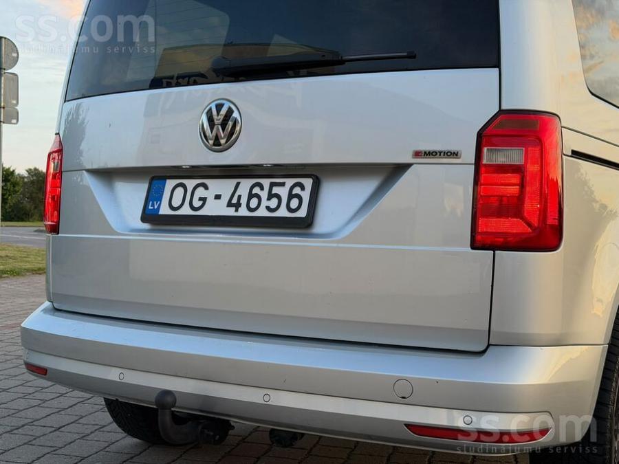 Pelēks Volkswagen Caddy 2016 Ventspils, ar dzinēja tilpumu 2.00 L un nobraukumu 295 tūkst. km par 10500 €, foto 16 vietnē AUTOMOTO.COM.LV