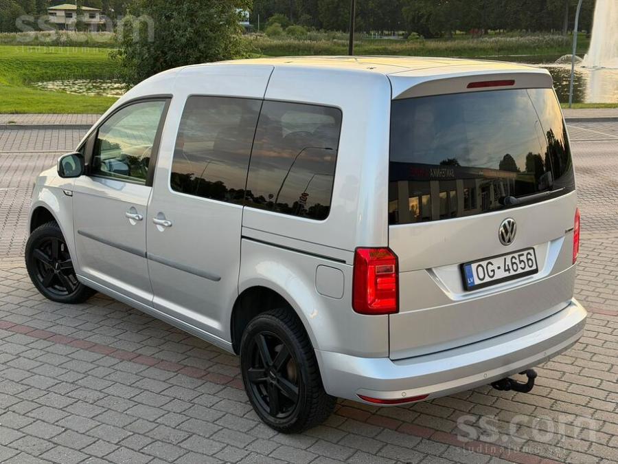 Pelēks Volkswagen Caddy 2016 Ventspils, ar dzinēja tilpumu 2.00 L un nobraukumu 295 tūkst. km par 10500 €, foto 22 vietnē AUTOMOTO.COM.LV