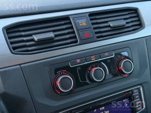 Pelēks Volkswagen Caddy 2016 Ventspils, ar dzinēja tilpumu 2.00 L un nobraukumu 295 tūkst. km par 10500 €, foto 24 vietnē AUTOMOTO.COM.LV