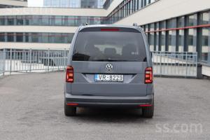 Grey Volkswagen Caddy 2017 in Riga, with an engine capacity of 2.00 L and mileage of 259 thousand km for 11380 €, photo 5 on AUTOMOTO.COM.LV