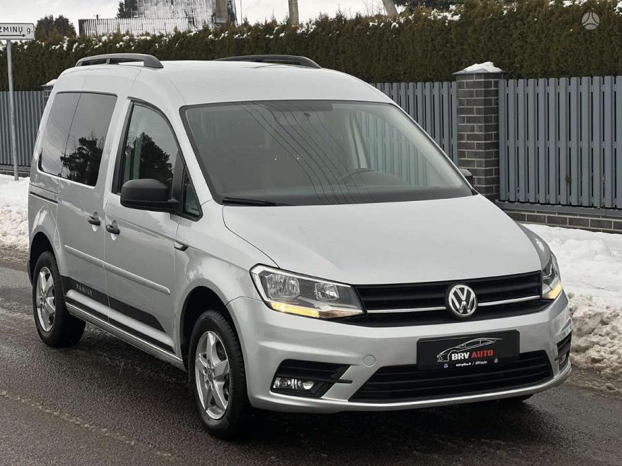 Grey Volkswagen Caddy 2017 in Kedainiai, with an engine capacity of 1.97 L and mileage of 263 thousand km for 10300 €, photo 4 on AUTOMOTO.COM.LV