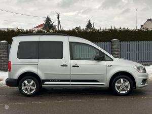 Grey Volkswagen Caddy 2017 in Kedainiai, with an engine capacity of 1.97 L and mileage of 263 thousand km for 10300 €, photo 6 on AUTOMOTO.COM.LV