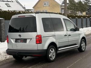 Grey Volkswagen Caddy 2017 in Kedainiai, with an engine capacity of 1.97 L and mileage of 263 thousand km for 10300 €, photo 7 on AUTOMOTO.COM.LV