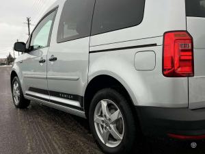 Grey Volkswagen Caddy 2017 in Kedainiai, with an engine capacity of 1.97 L and mileage of 263 thousand km for 10300 €, photo 16 on AUTOMOTO.COM.LV