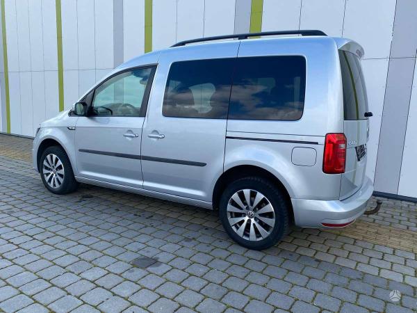 Pelēks Volkswagen Caddy 2017 Raseiniai, ar dzinēja tilpumu 1.97 L un nobraukumu 223 tūkst. km par 9950 €, foto 6 vietnē AUTOMOTO.COM.LV