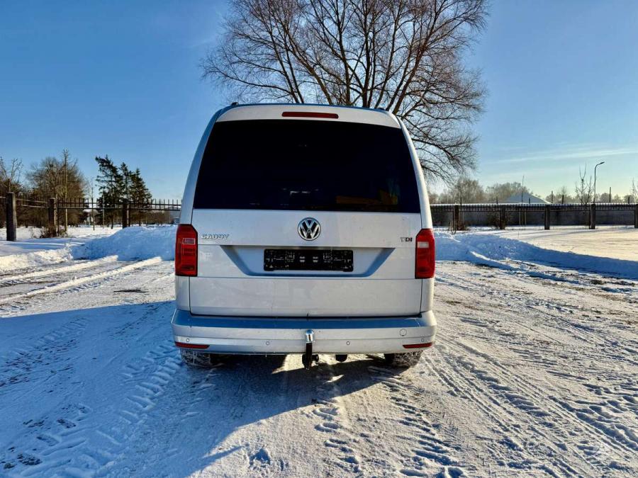 Pelēks Volkswagen Caddy 2017 Kauņa, ar dzinēja tilpumu 1.97 L un nobraukumu 272 tūkst. km par 10400 €, foto 5 vietnē AUTOMOTO.COM.LV