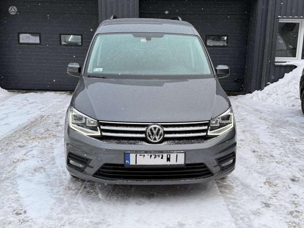 Grey Volkswagen Caddy 2017 in Vilnius, with an engine capacity of 1.97 L and mileage of 283 thousand km for 10500 €, photo 1 on AUTOMOTO.COM.LV