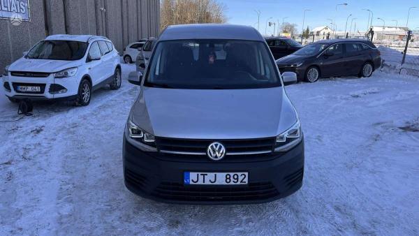 Grey Volkswagen Caddy 2017 in Klaipeda, with an engine capacity of 1.97 L and mileage of 173 thousand km for 11900 €, photo 2 on AUTOMOTO.COM.LV