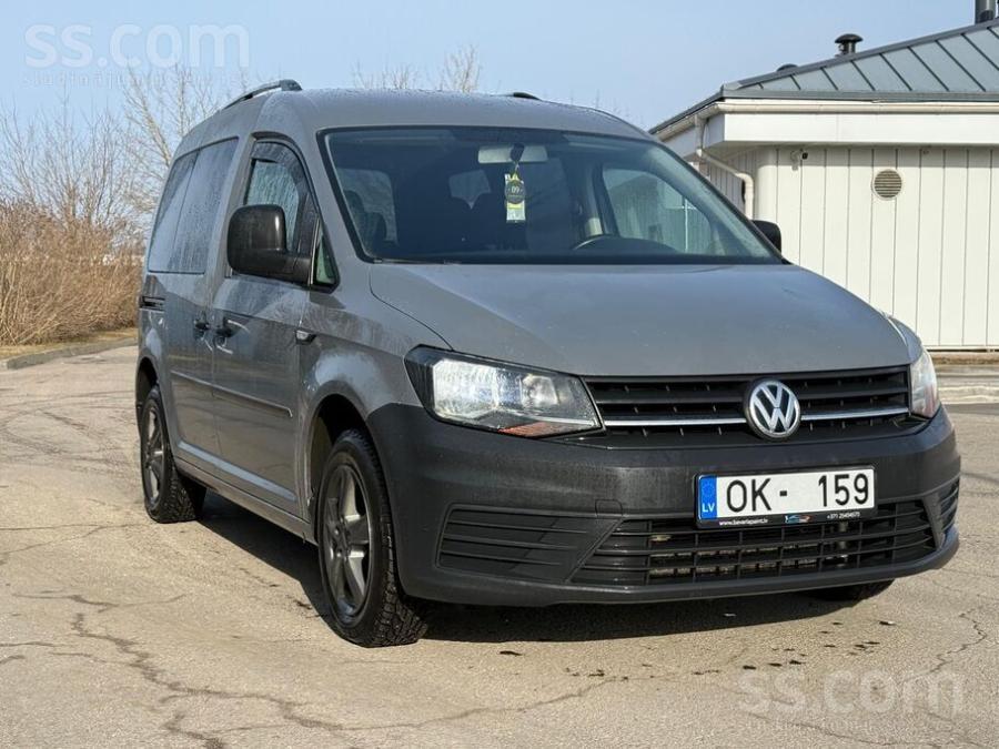 Pelēks Volkswagen Caddy 2017 Rīga, ar dzinēja tilpumu 2.00 L un nobraukumu 180 tūkst. km par 9000 €, foto 5 vietnē AUTOMOTO.COM.LV