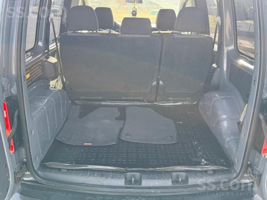 Pelēks Volkswagen Caddy 2017 Rīga, ar dzinēja tilpumu 2.00 L un nobraukumu 180 tūkst. km par 9000 €, foto 10 vietnē AUTOMOTO.COM.LV