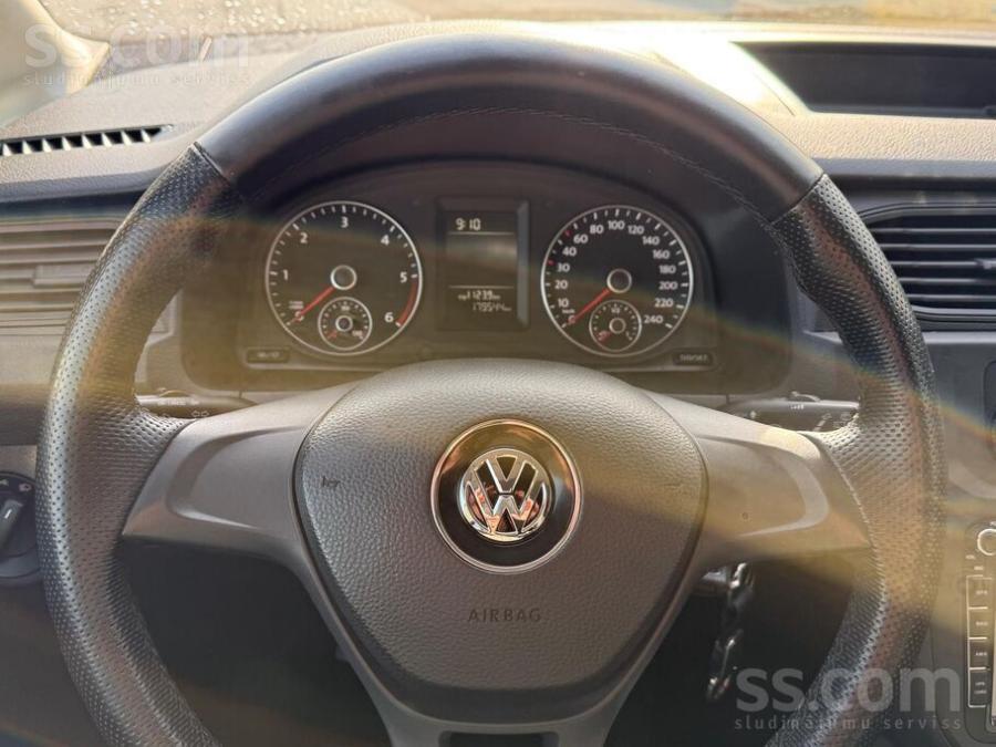 Pelēks Volkswagen Caddy 2017 Rīga, ar dzinēja tilpumu 2.00 L un nobraukumu 180 tūkst. km par 9000 €, foto 13 vietnē AUTOMOTO.COM.LV