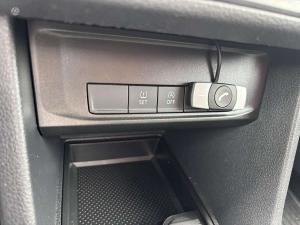 Pelēks Volkswagen Caddy 2017 Viļņa, ar dzinēja tilpumu 1.97 L un nobraukumu 118 tūkst. km par 7600 €, foto 14 vietnē AUTOMOTO.COM.LV
