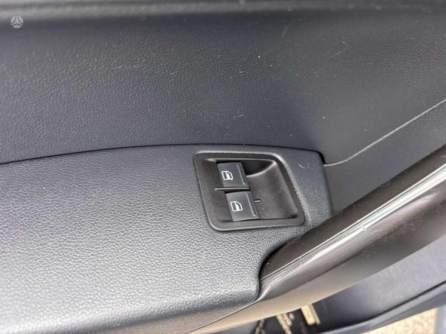 Pelēks Volkswagen Caddy 2017 Viļņa, ar dzinēja tilpumu 1.97 L un nobraukumu 118 tūkst. km par 7600 €, foto 17 vietnē AUTOMOTO.COM.LV
