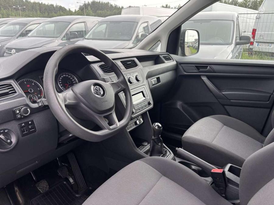 Pelēks Volkswagen Caddy 2017 Viļņa, ar dzinēja tilpumu 1.97 L un nobraukumu 150 tūkst. km par 7600 €, foto 8 vietnē AUTOMOTO.COM.LV