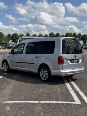 Grey Volkswagen Caddy 2017 in Kedainiai, with an engine capacity of 1.97 L and mileage of 291 thousand km for 12000 €, photo 4 on AUTOMOTO.COM.LV