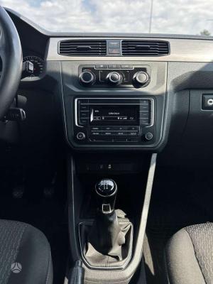 Grey Volkswagen Caddy 2017 in Klaipeda, with an engine capacity of 1.97 L and mileage of 174 thousand km for 9850 €, photo 17 on AUTOMOTO.COM.LV
