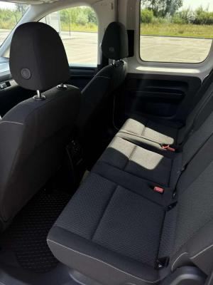 Grey Volkswagen Caddy 2017 in Klaipeda, with an engine capacity of 1.97 L and mileage of 174 thousand km for 9850 €, photo 19 on AUTOMOTO.COM.LV