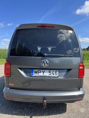 Grey Volkswagen Caddy 2017 in Kedainiai, with an engine capacity of 1.97 L and mileage of 235 thousand km for 12500 €, photo 5 on AUTOMOTO.COM.LV